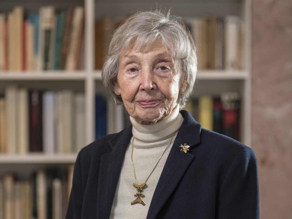 Prof. emer. Dr. Dr. h.c. mult. Renate Mayntz